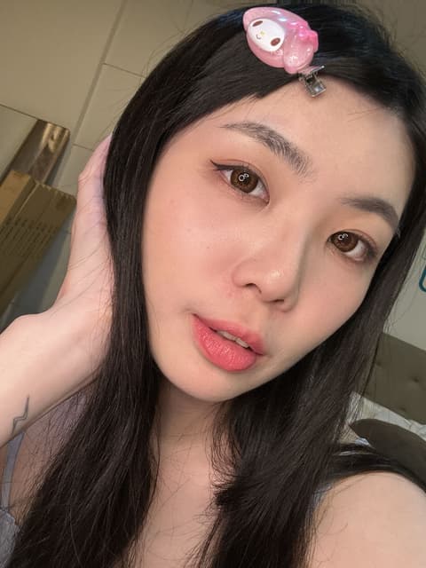 #試色 香奈兒晶亮唇膏756 白肌友好💘 - 美妝板 | Dcard