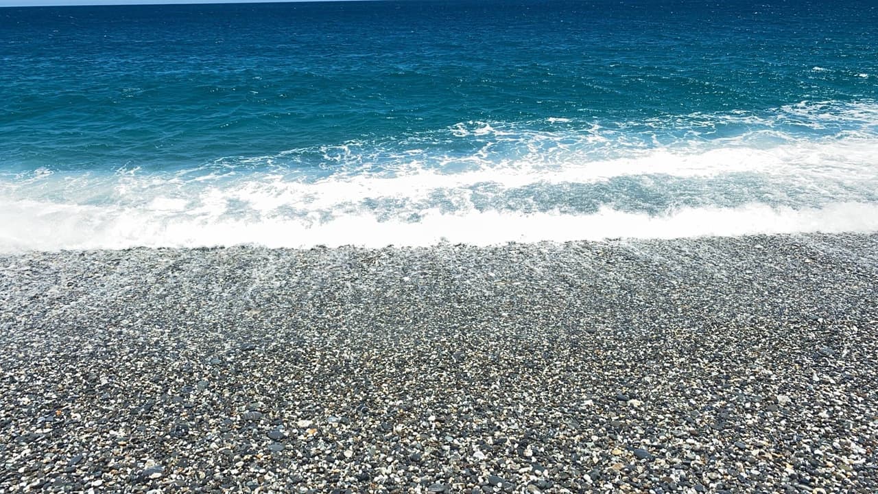 夏天必玩的SUP 不曬黑海洋友善防曬分享~ - 美妝板 | Dcard