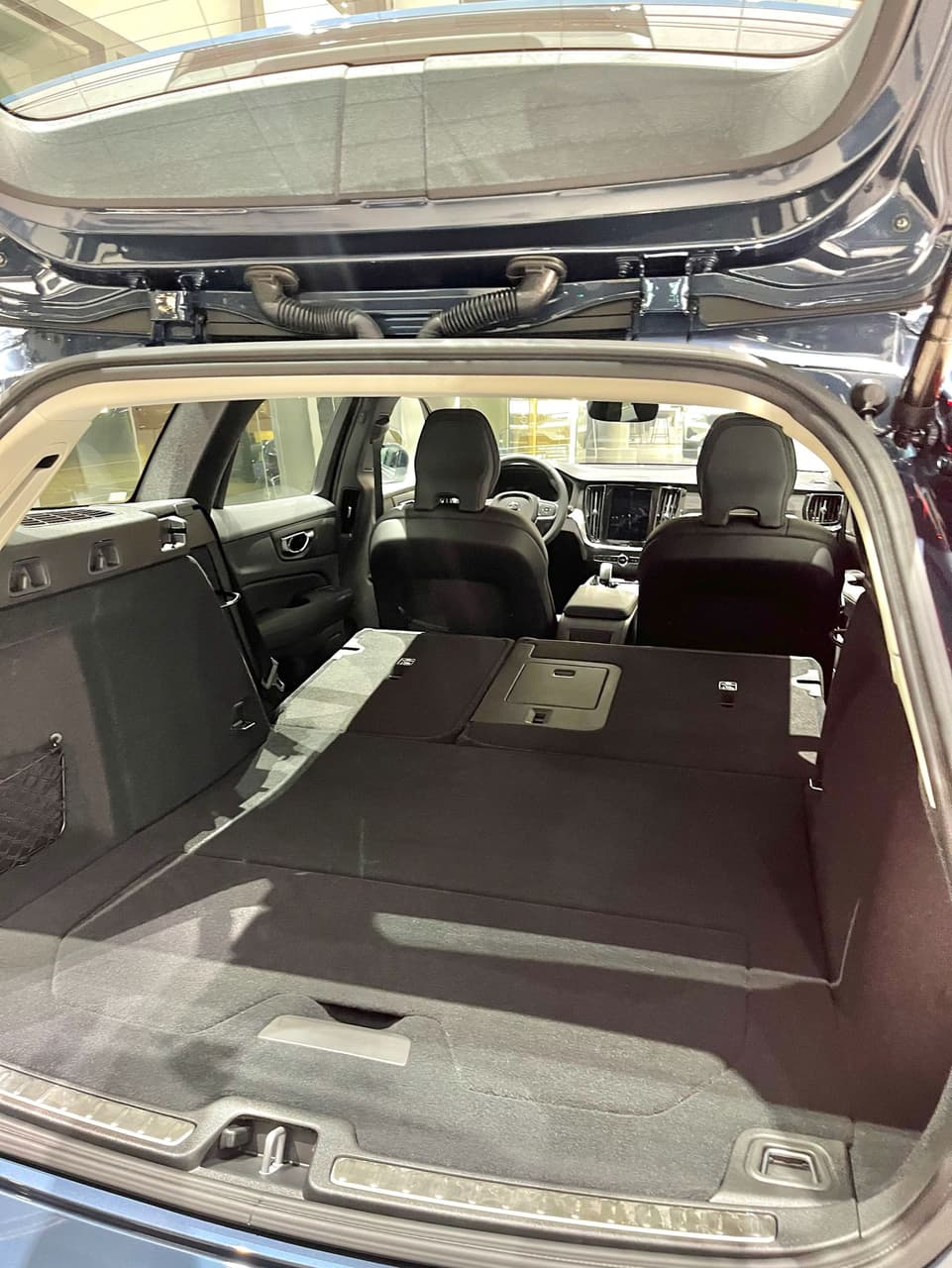 不用190萬的V60 B4 Plus開箱！ - 汽車板 | Dcard