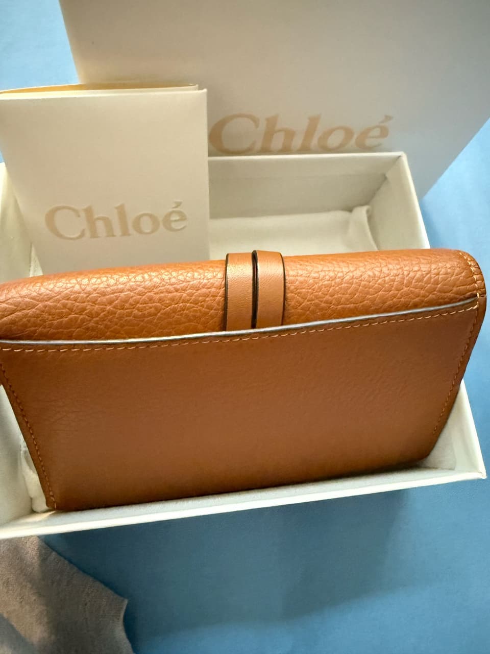 #我要賣 Chloe三折短夾 - 二手交易板 | Dcard