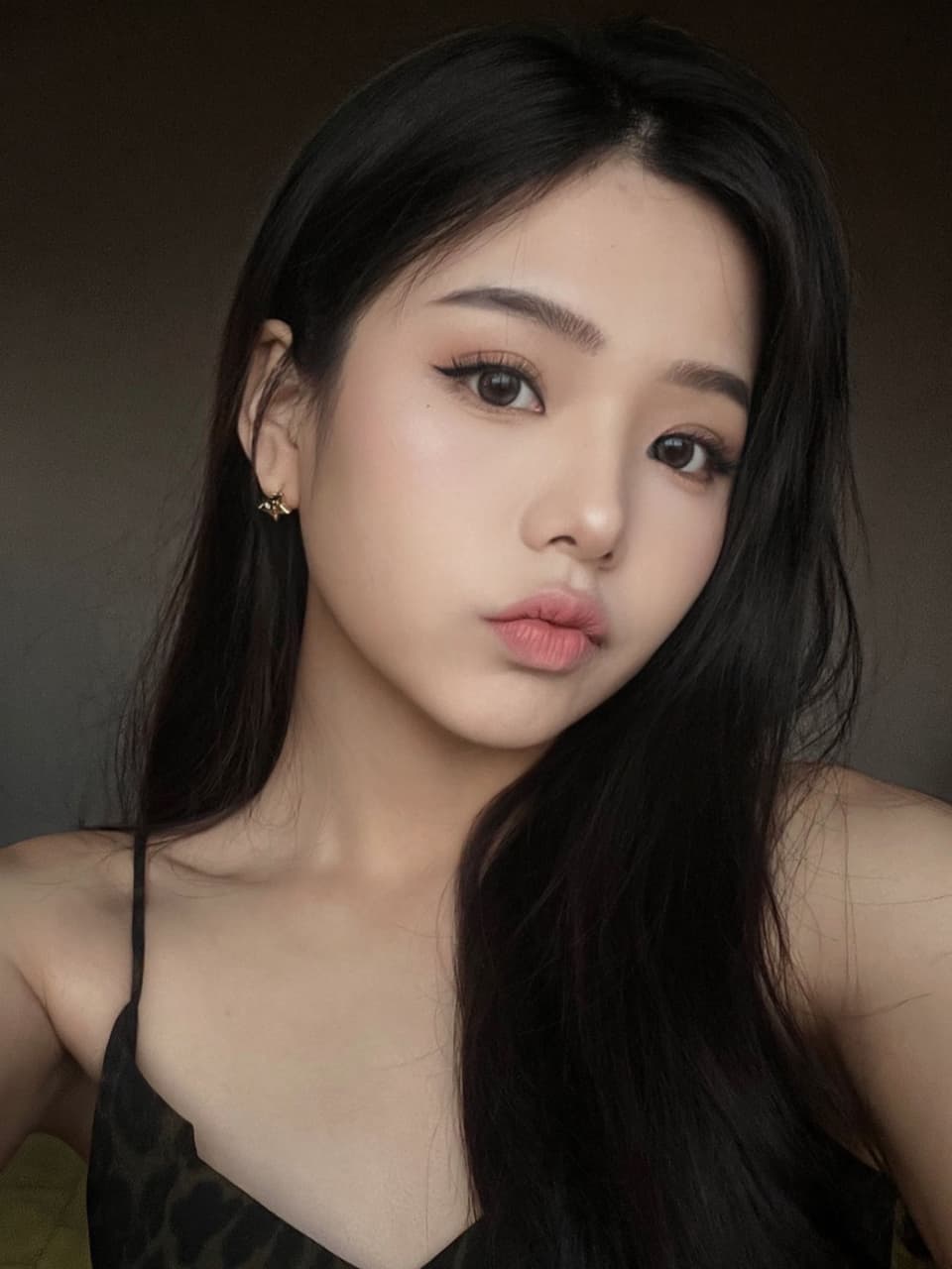 eyemoody絨霧灰 的相關討論與真實心得｜Dcard