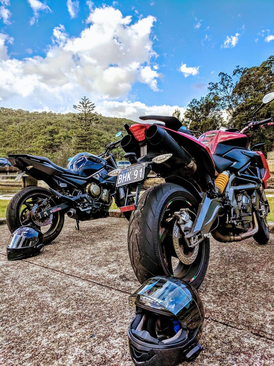 國產六角碳纖維安全帽 M2R XR5開箱 - 機車板 | Dcard