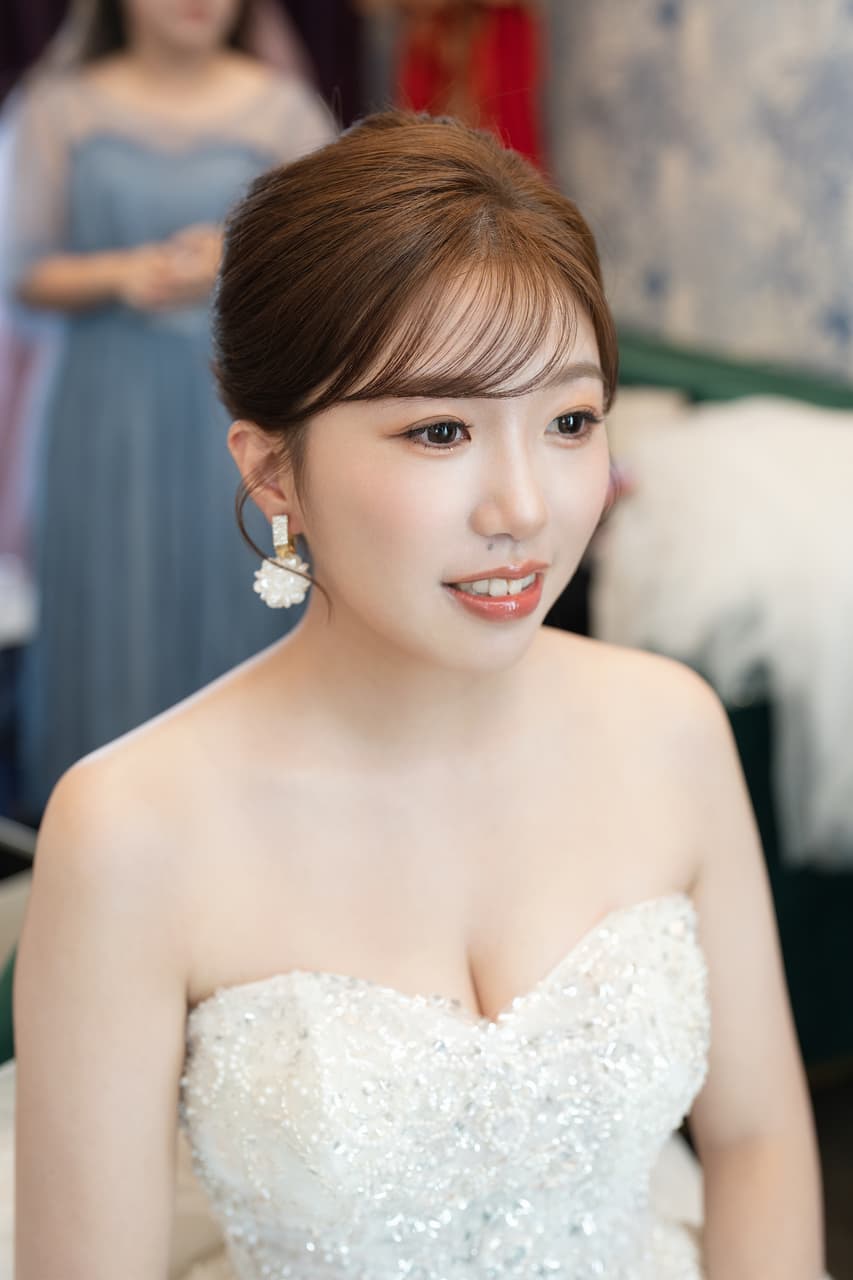 #新秘 彰化新秘推薦 ️讓你仙女一整天的Pennyho老師 - 結婚板 | Dcard