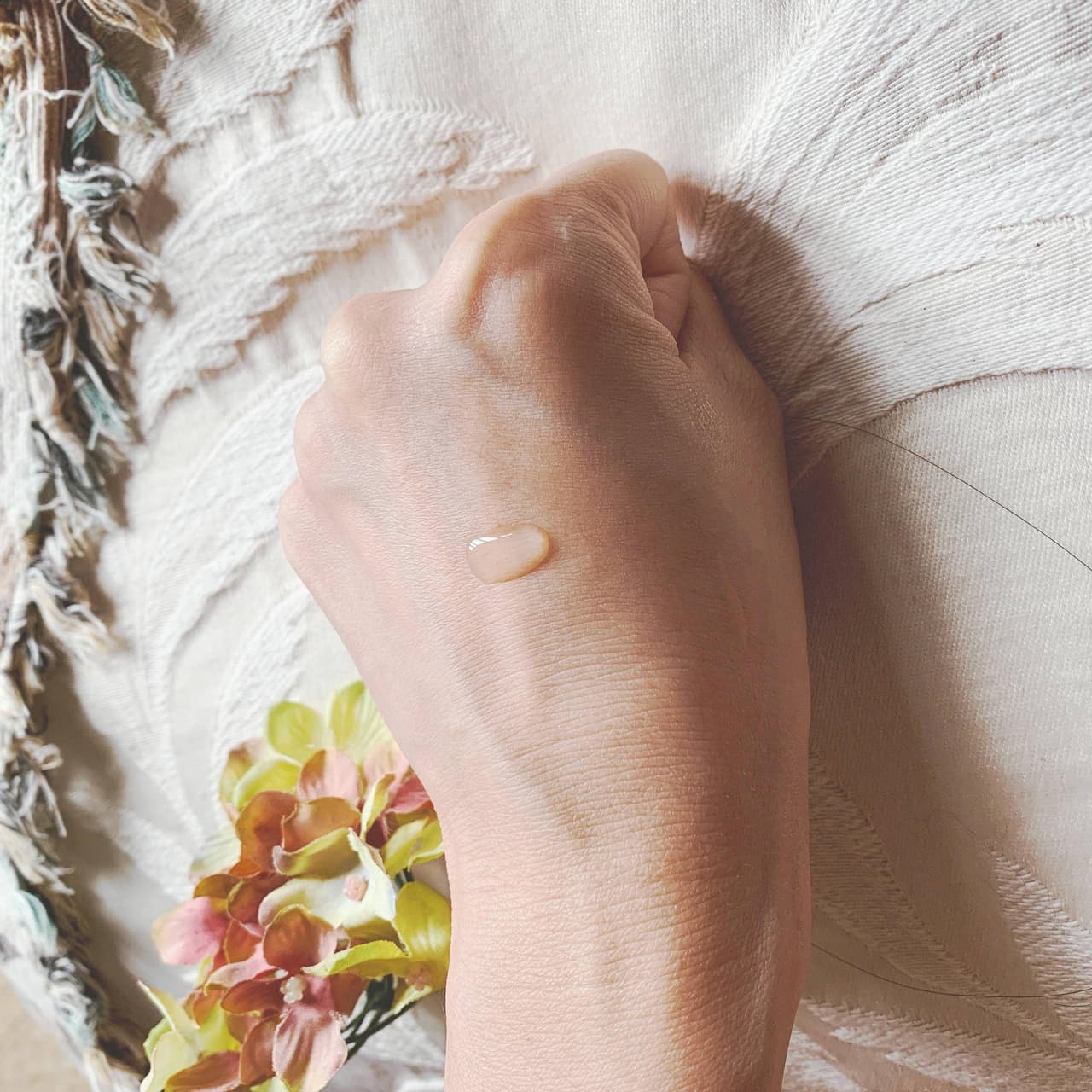 外貿協會買一個心情超好的GA黑曜岩精萃露＋光影粉底((含5ml乳霜 - 美妝板 | Dcard