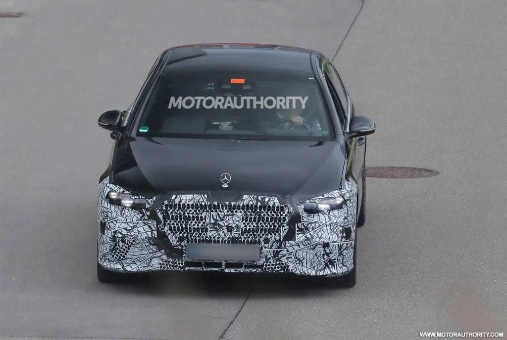 賓士S-Class 小改款偽裝車捕獲 - 汽車板 | Dcard