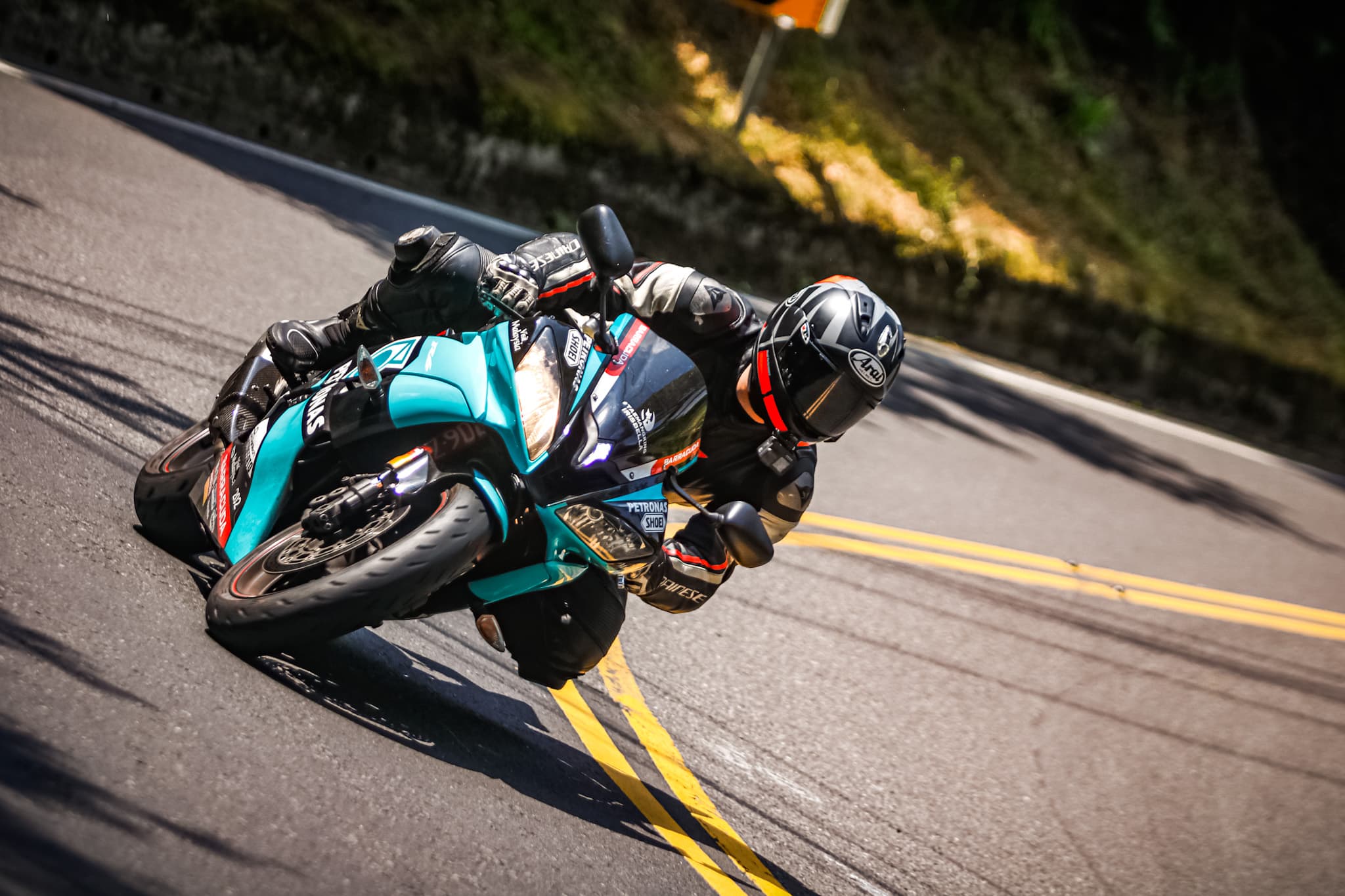 #紅牌 YZF-R6 長期使用心得 - 重機板 | Dcard