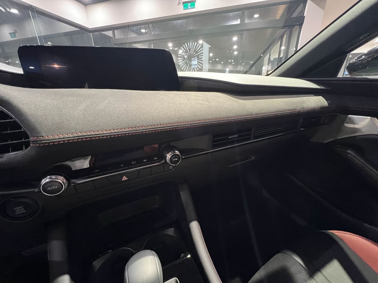 賞車趣-mazda3 retro sports edition - 汽車板 | Dcard