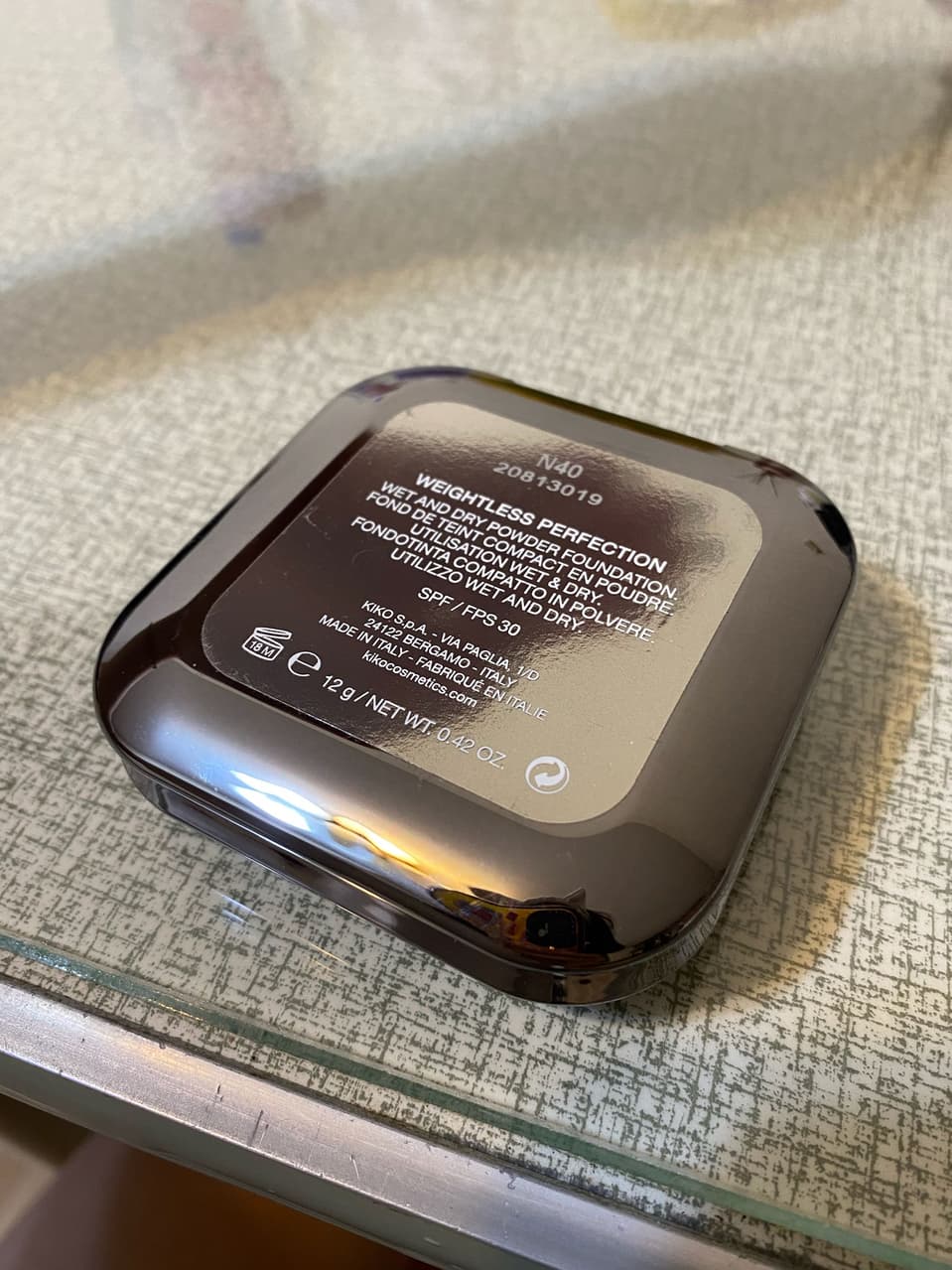 #我要賣 義大利 Kiko 乾濕兩用粉餅 N40 - 二手交易板 | Dcard