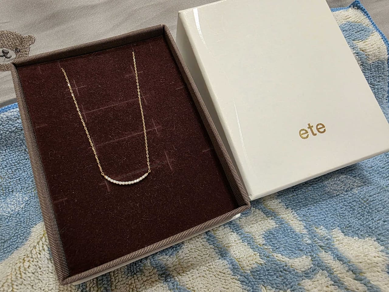 #我要賣 超美 售ete微笑鑽石項鍊 - 二手交易板 | Dcard