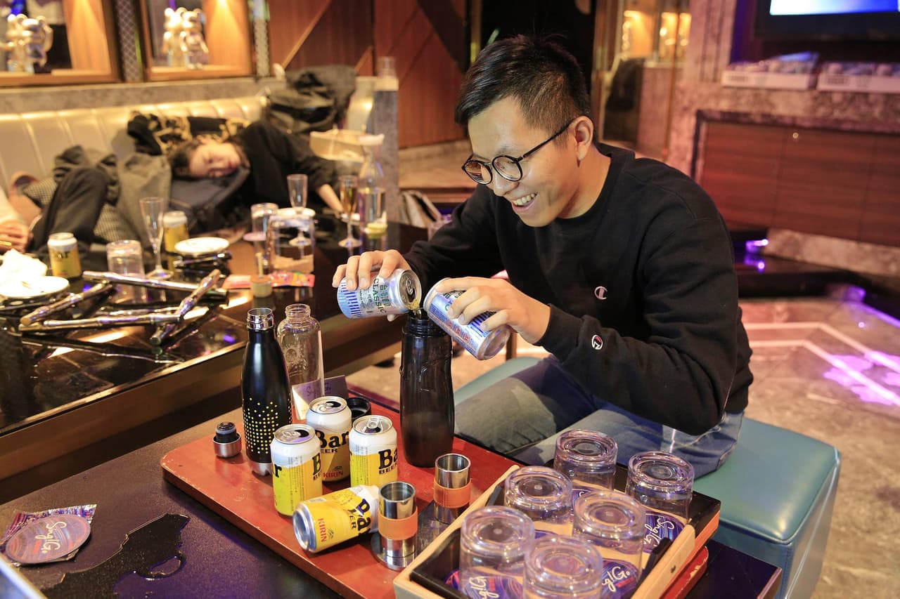 #分享 大家去 KTV 都會遇到什麼人啊？ - 有趣板 | Dcard