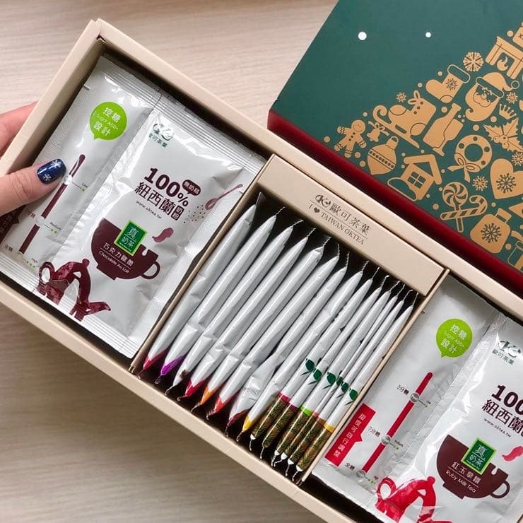 情報🔥 讓歐可茶葉陪你過聖誕🧑‍🎄 聖誕限定福箱 只要$999‼️一次體驗27種茶葉口味 聖誕包裝讓你從開箱到沖泡都是滿滿儀式感🎄 - haloyoyo (@haloho) | Dcard