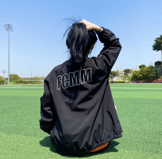 #請益 fcmm防風外套尺寸 - 穿搭板 | Dcard