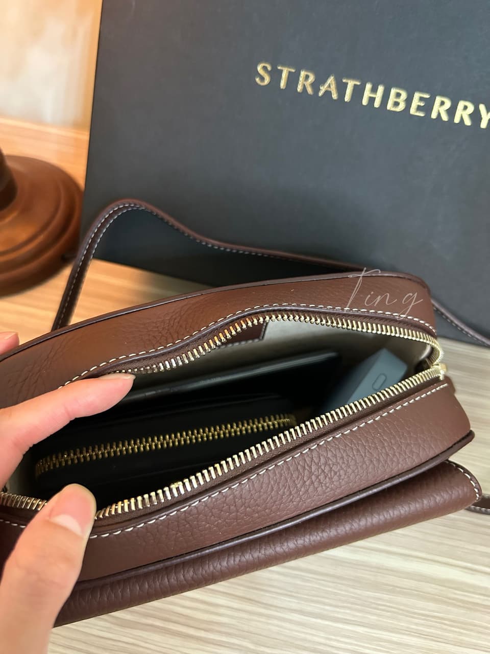#開箱 英國Strathberry 相機包MOSAIC CAMERA - 精品板 | Dcard