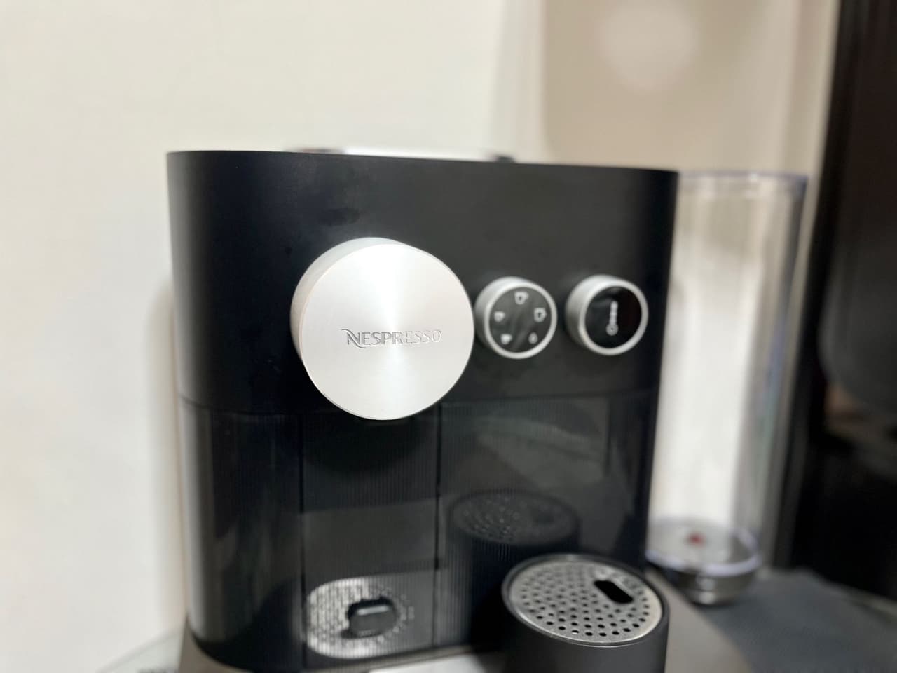 #售 NESPRESSO Expert C80 純粹黑 膠囊咖啡機 - 咖啡板 | Dcard