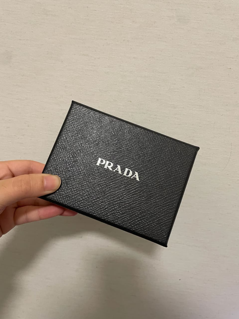 #分享 #分享 華泰 能放8張的prada卡夾！ - 精品板 | Dcard