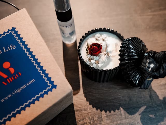 VIIGO｜香氛蠟燭＋除味噴霧禮組 ️ 情人專屬好禮 - 香氛板 | Dcard