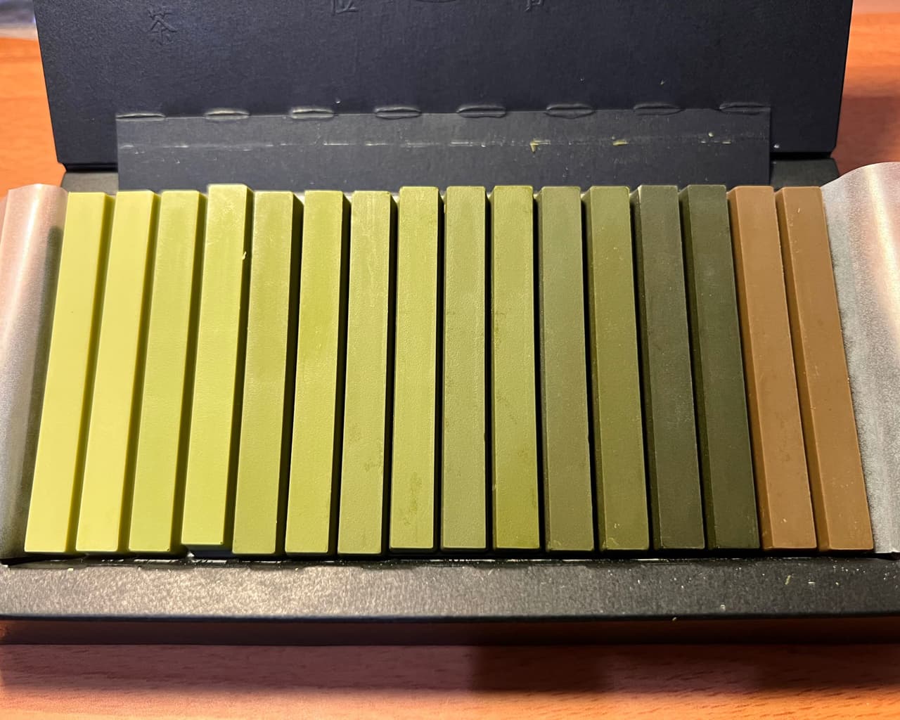 日本 ななや nanaya Premium Matcha 7 抹茶巧克力 不專業開箱 - 美食板 | Dcard