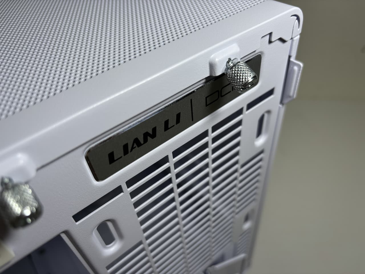 【開箱】「宿舍拯救者！」Lian Li 聯力 A3-mATX 機殼 - 3C板 | Dcard