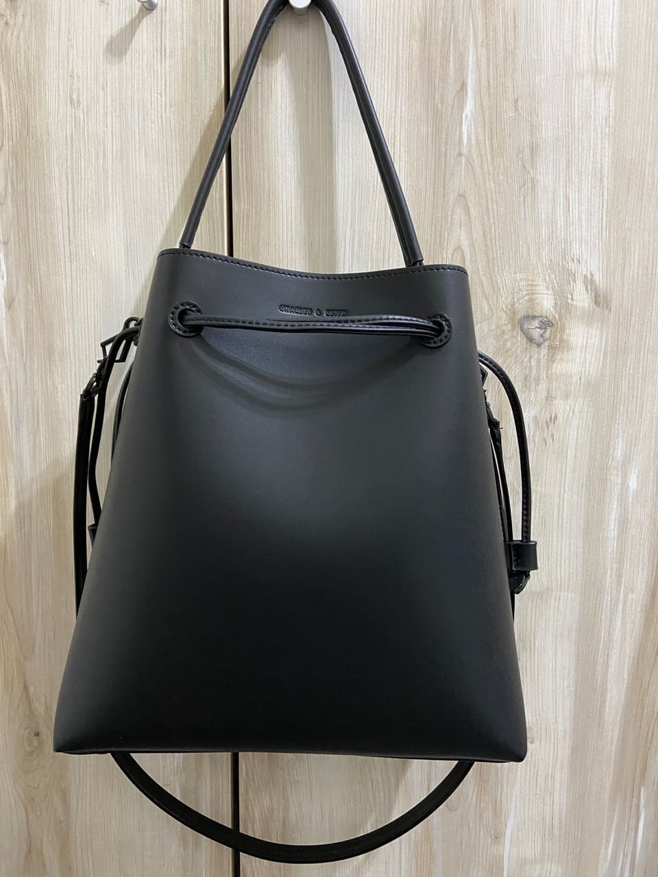 #分享 What’s in my bag 🖤🖤👜 - 女孩板 | Dcard