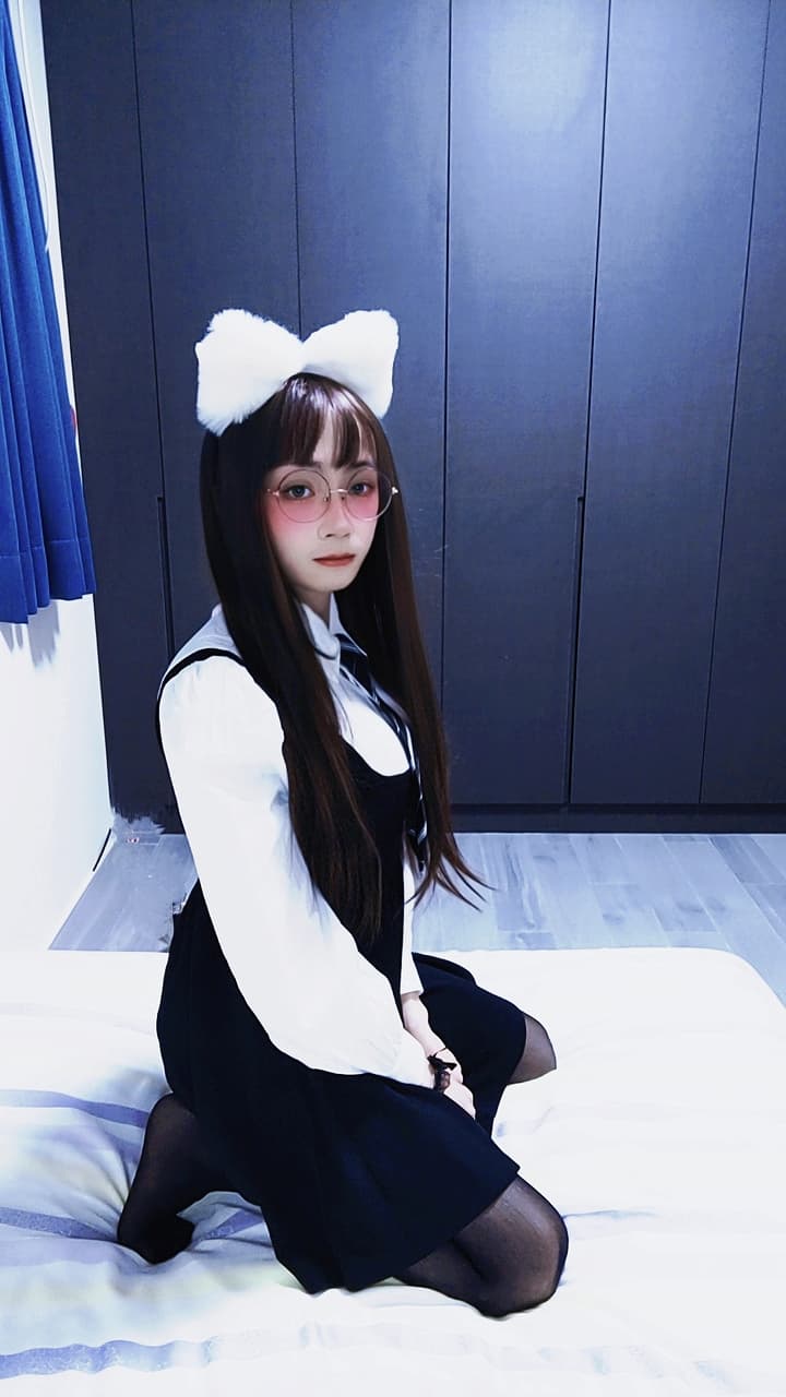 第一次買SHEIN的衣服讚讚(⁠｡⁠♡⁠‿⁠♡⁠｡⁠) 眼鏡篇 - 妤妤 (@dd10_29) | Dcard