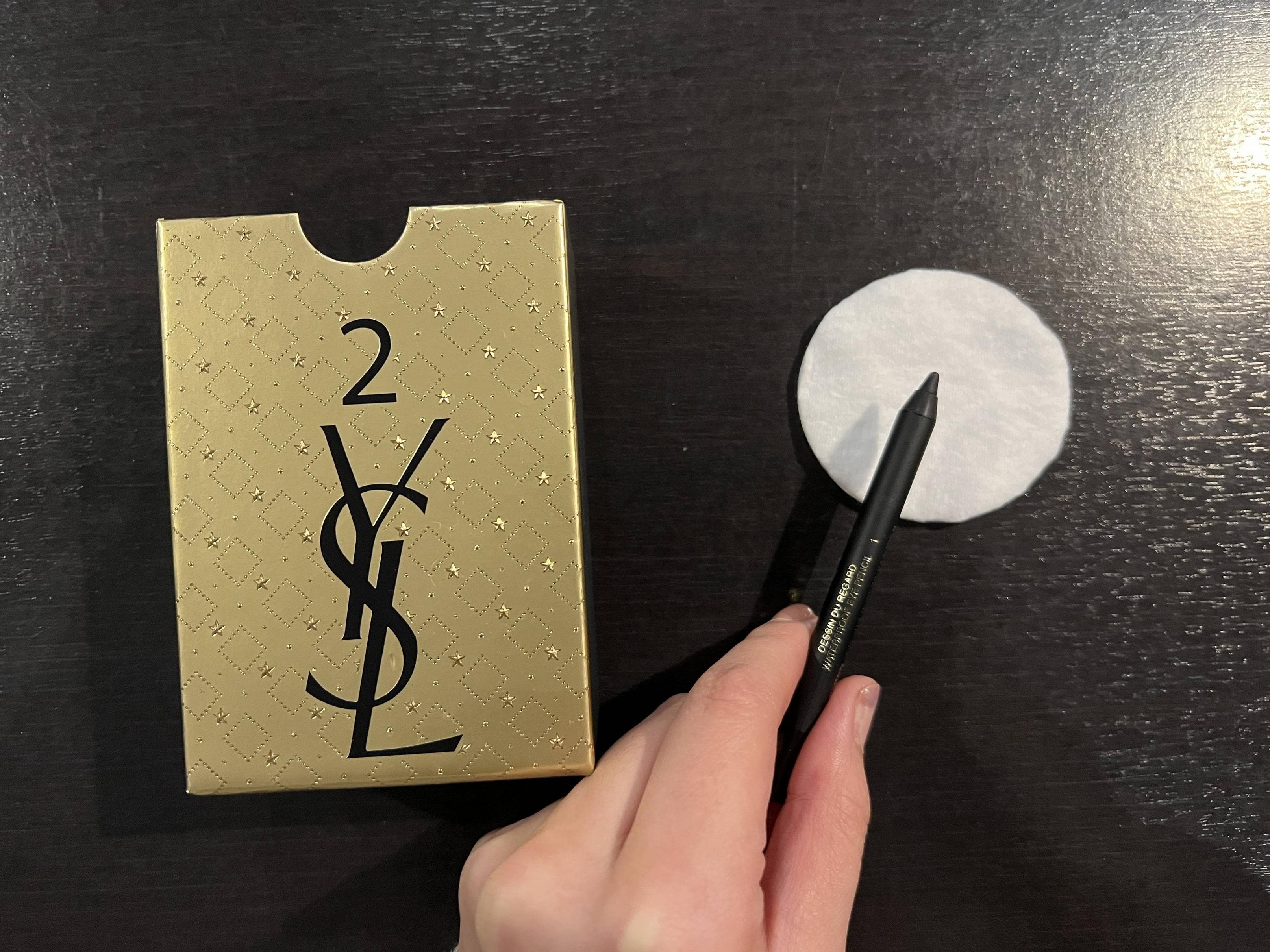 #開箱 唇膏多到爆的2022 YSL倒數日曆 - 2022 YSL Advent Calendar Unbox Part 1 - 美妝板 | Dcard