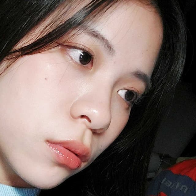 翻照片又被romand 果汁22給驚豔到 - 褚褚可憐 (@cjv0116) | Dcard