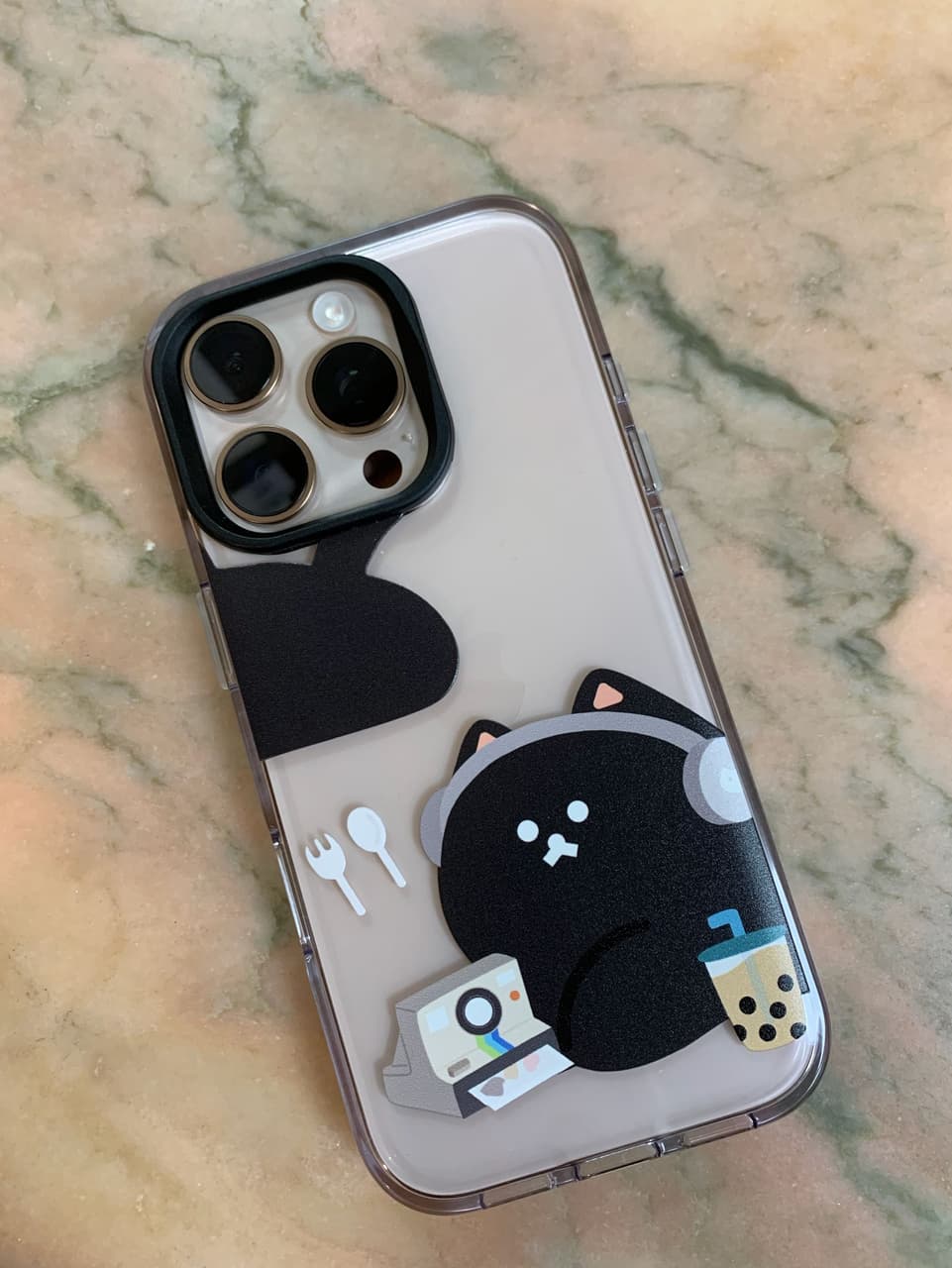 #我要賣 犀牛盾IPhone 16 Pro Clear 標準版客製化手機殼[黑貓珍奶款] - 二手交易板 | Dcard