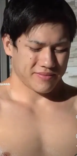 找片 請問這部 男同志西斯板 Dcard