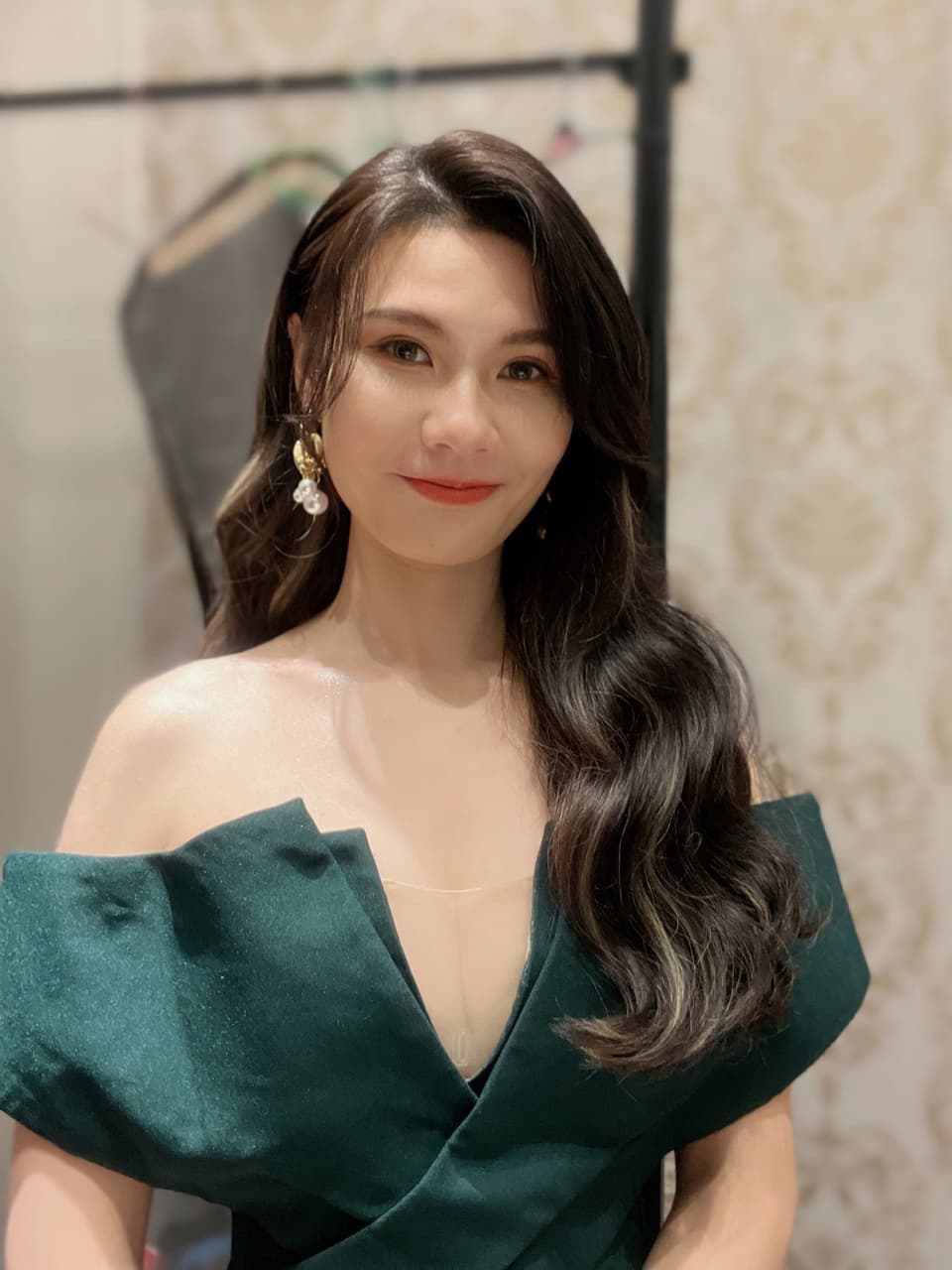 #新秘 #新秘#台中新秘Penny，讓我完美登場 - 結婚板 | Dcard