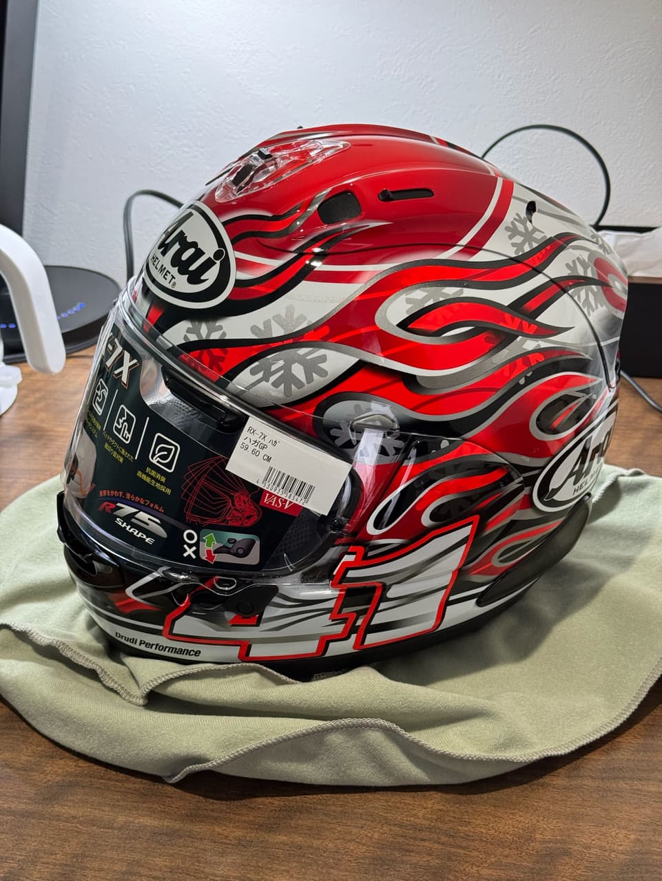 #我要賣 #我要賣 Arai rx-7x HAGA 火焰帽 尺寸L全新日本帶回 - 二手交易板 | Dcard