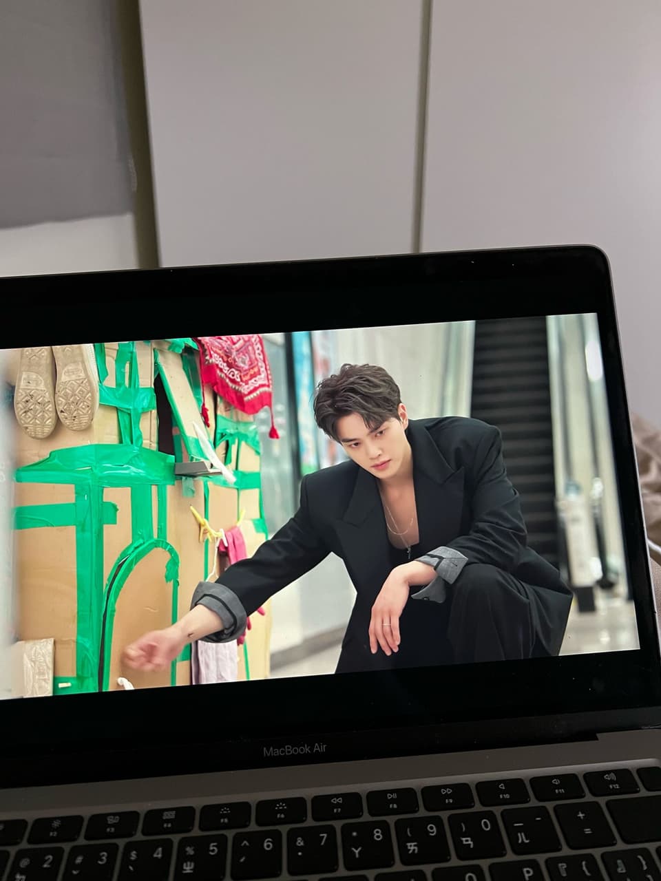 #雷 與惡魔有約ep11-12 - Netflix板 | Dcard