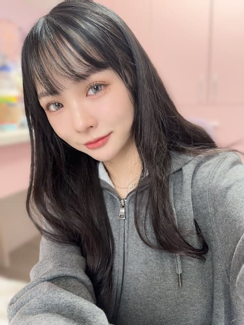 #分享 CHA CHA五款新品 日韓絕美隱眼實戴💖 - 潔♡ (@qqj) | Dcard