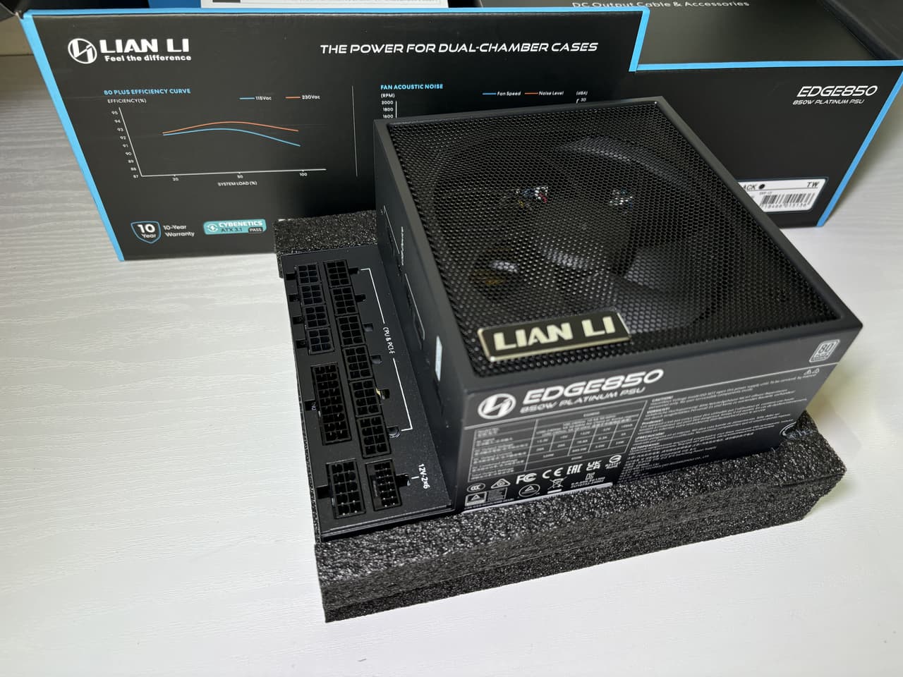 【開箱】「史上最特，量身訂製！」聯力 Lian Li EDGE 刃界 海景房機殼專用電源 - 3C板 | Dcard