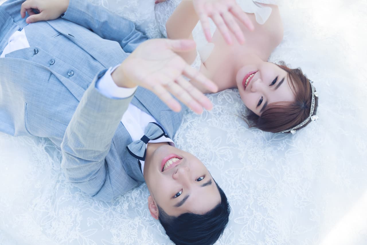 不是網美也能拍美照｜素人新娘變身實錄💎 - 黛門婚紗工作室 (@diamond_studio) | Dcard