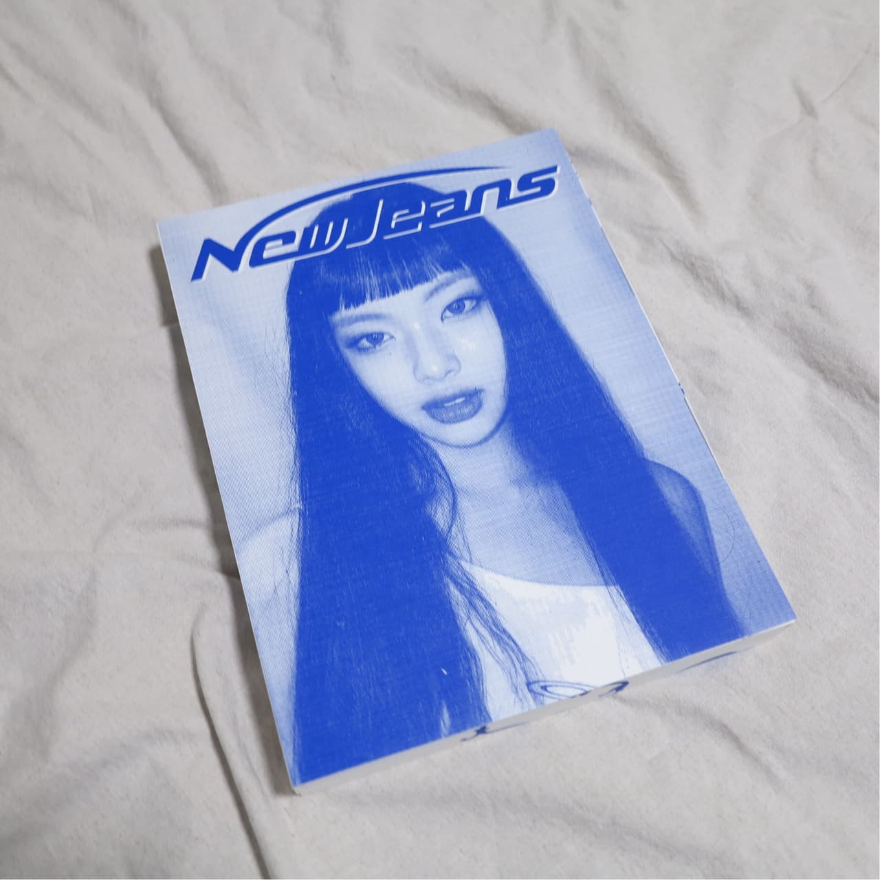 #分享 NewJeans 1st EP BLUEBOOK HYEIN Ver.深度開箱 - 追星板 | Dcard