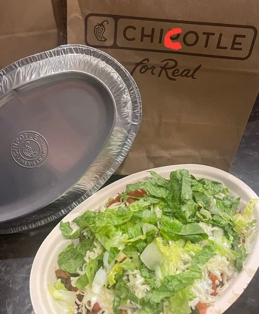 #分享 #theqoo熱門 因為防彈柾國而進行的Chipotle free bowl活動 - BTS板 | Dcard