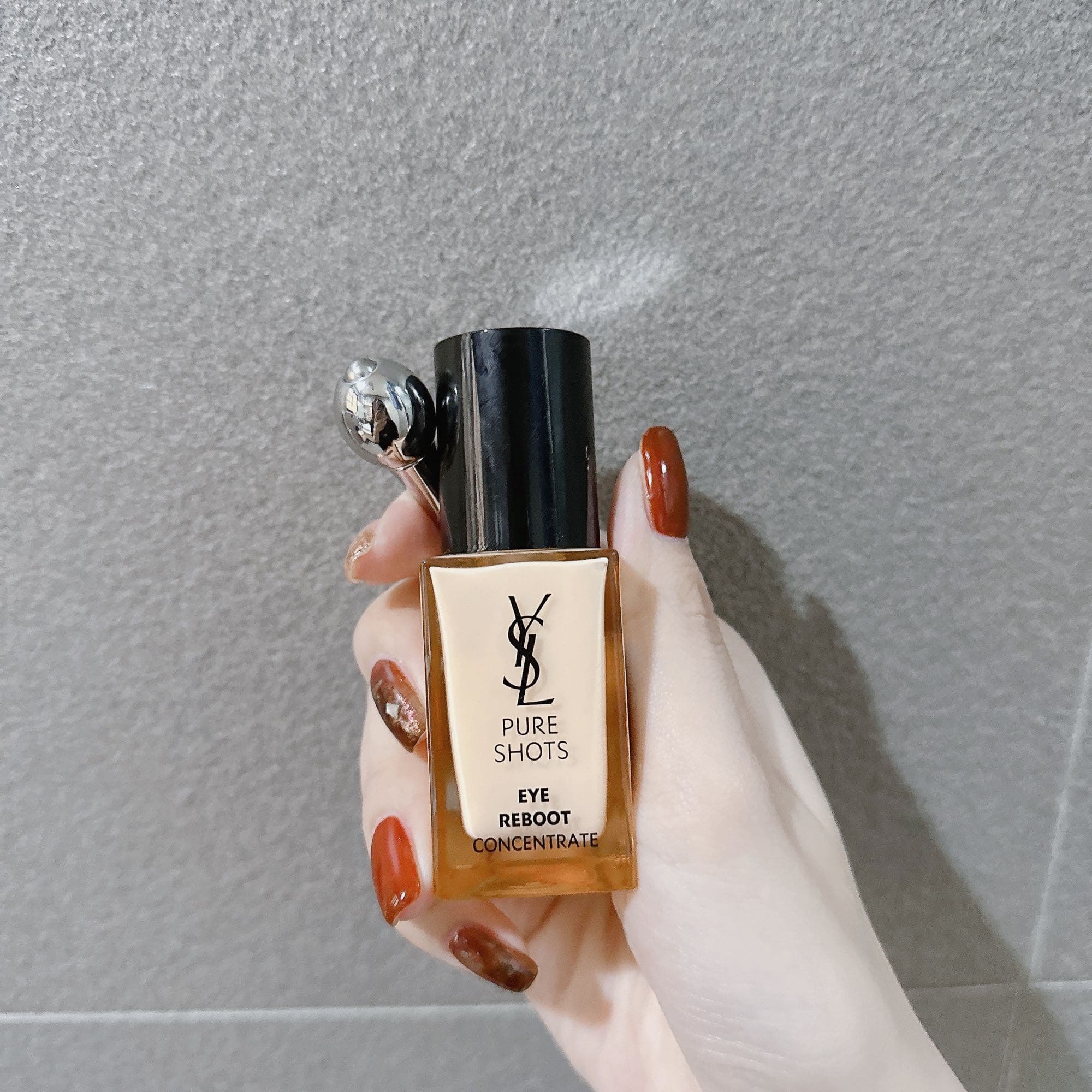 #分享 實測！YSL pure shots家族能夠拯救我的爛皮嗎？ - 美妝板 | Dcard