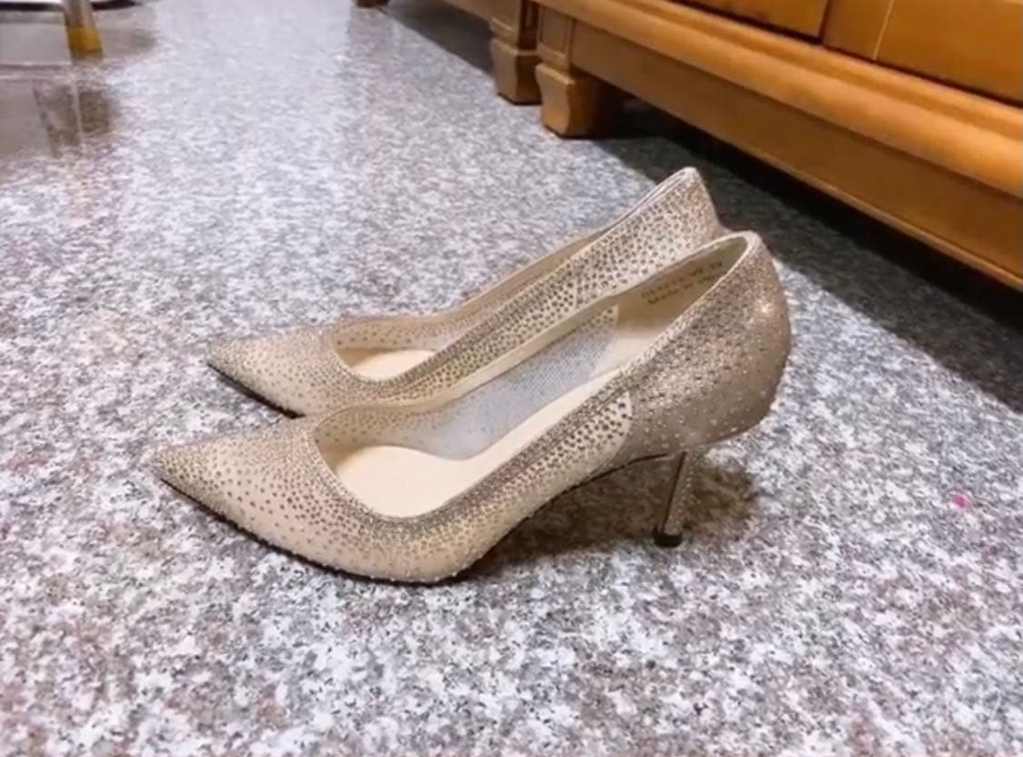 婚鞋選擇障礙 求幫忙 - B104 留言 | Dcard