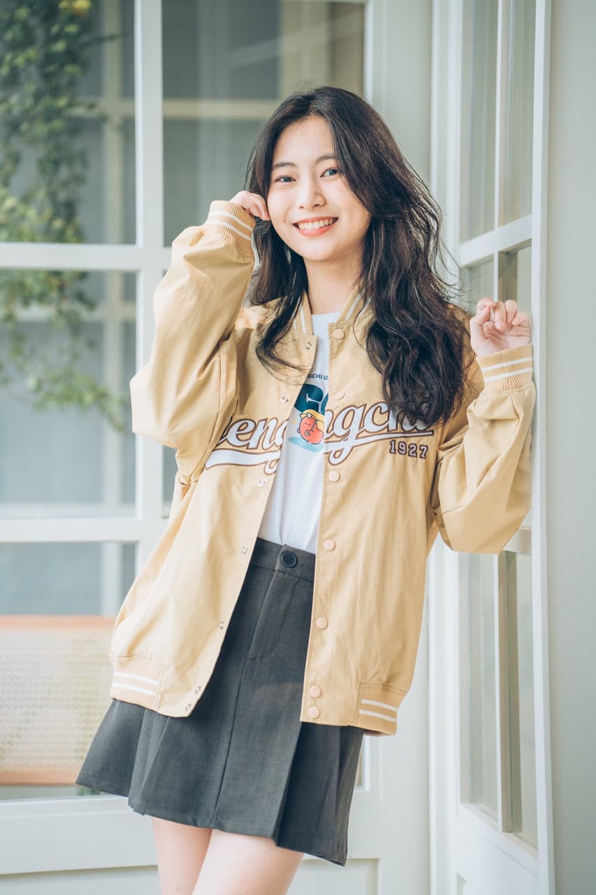 NCCU輕薄美式棒球外套-政大紀念品中心預購中 - 政治大學板 | Dcard