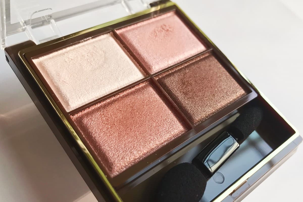 終於買到！EXCEL裸色深邃眼影 #SR06 微醺粉棕 - 美妝板 | Dcard