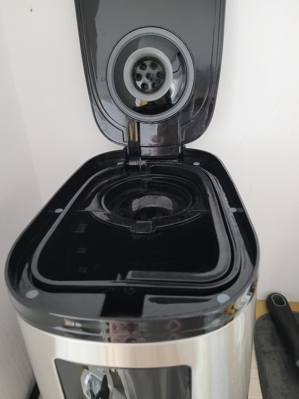 #我要賣 【已售出】Panasonic NC-R601全自動研磨咖啡機＄1000 - 二手交易板 | Dcard