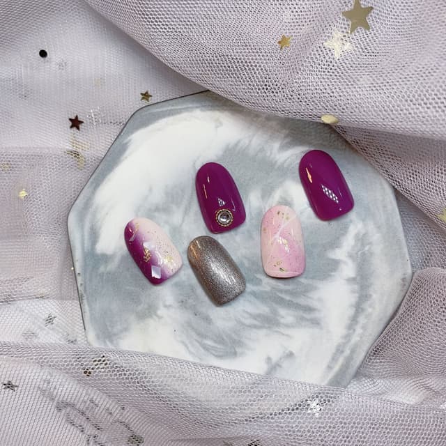 學過全科班後最近出來自己開工作室💅 美甲板 Dcard