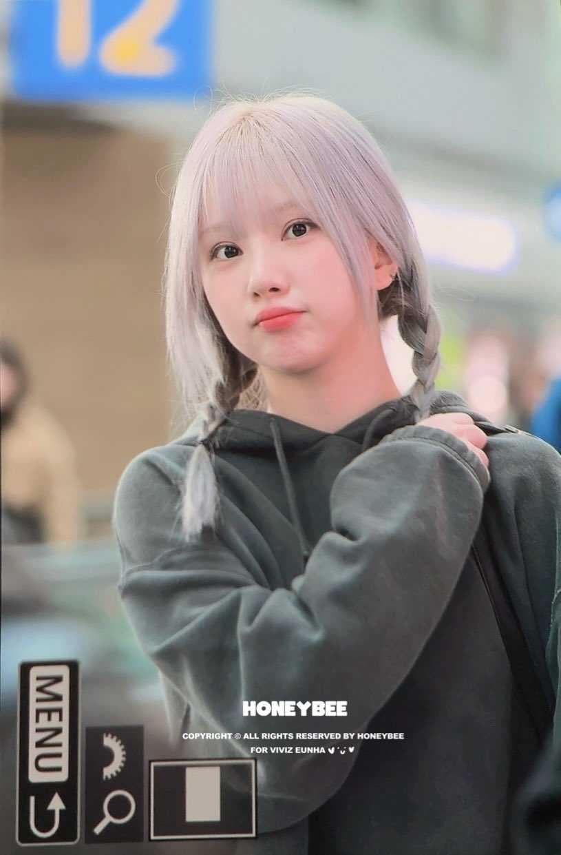 #更新 250313 GFRIEND 仁川機場出境前往香港 香港入境 - B1-3 留言 | Dcard