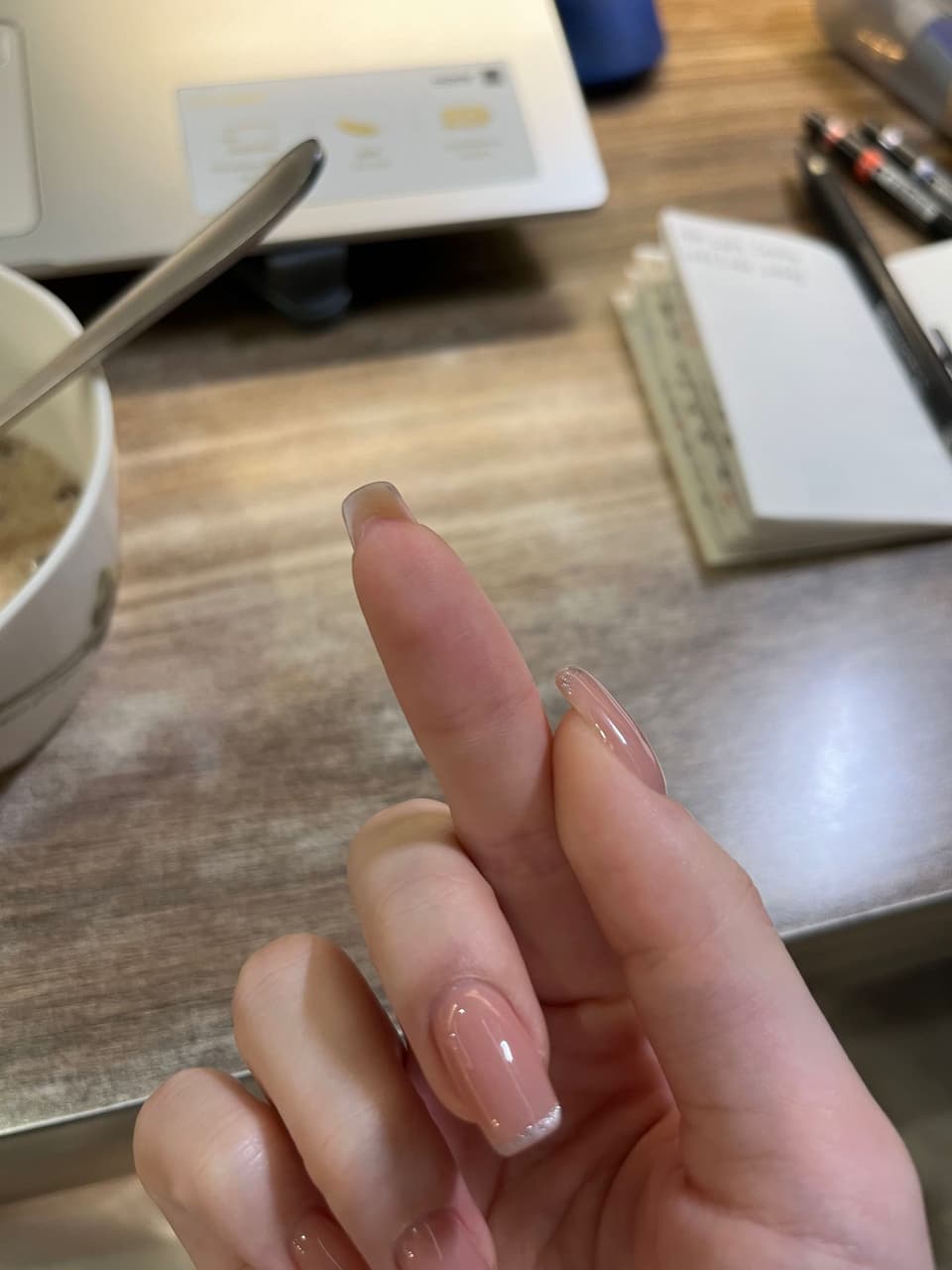 問題 搬重物指甲沒事但會痛 美甲板 Dcard