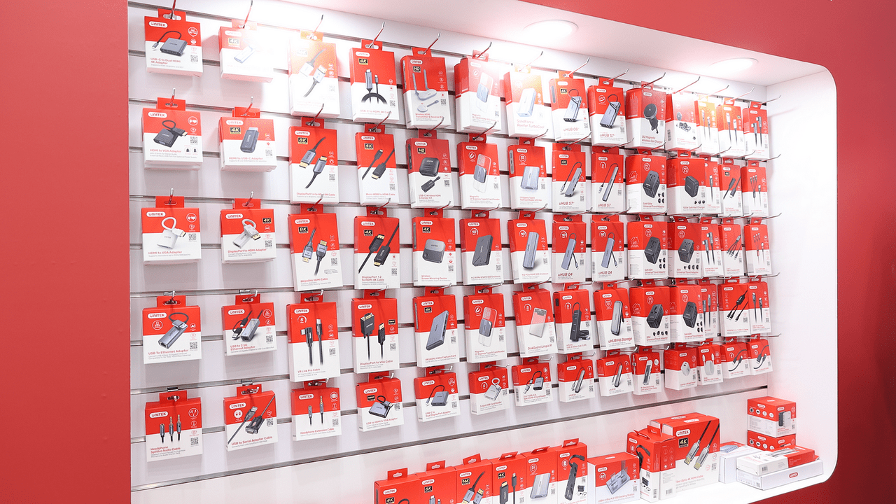 我想帶走這幾樣……COMPUTEX 2025 Unitek 首度亮相 Thunderbolt 5 Dock - EnterBox (@enterbox) | Dcard