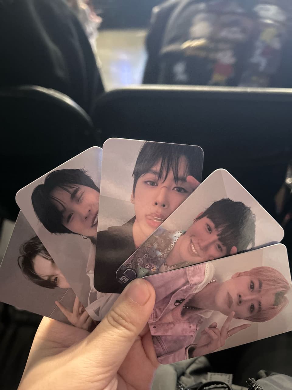 #分享 送卡 擎恩 萊恩 霖霖 川祐 - SCOOL板 | Dcard