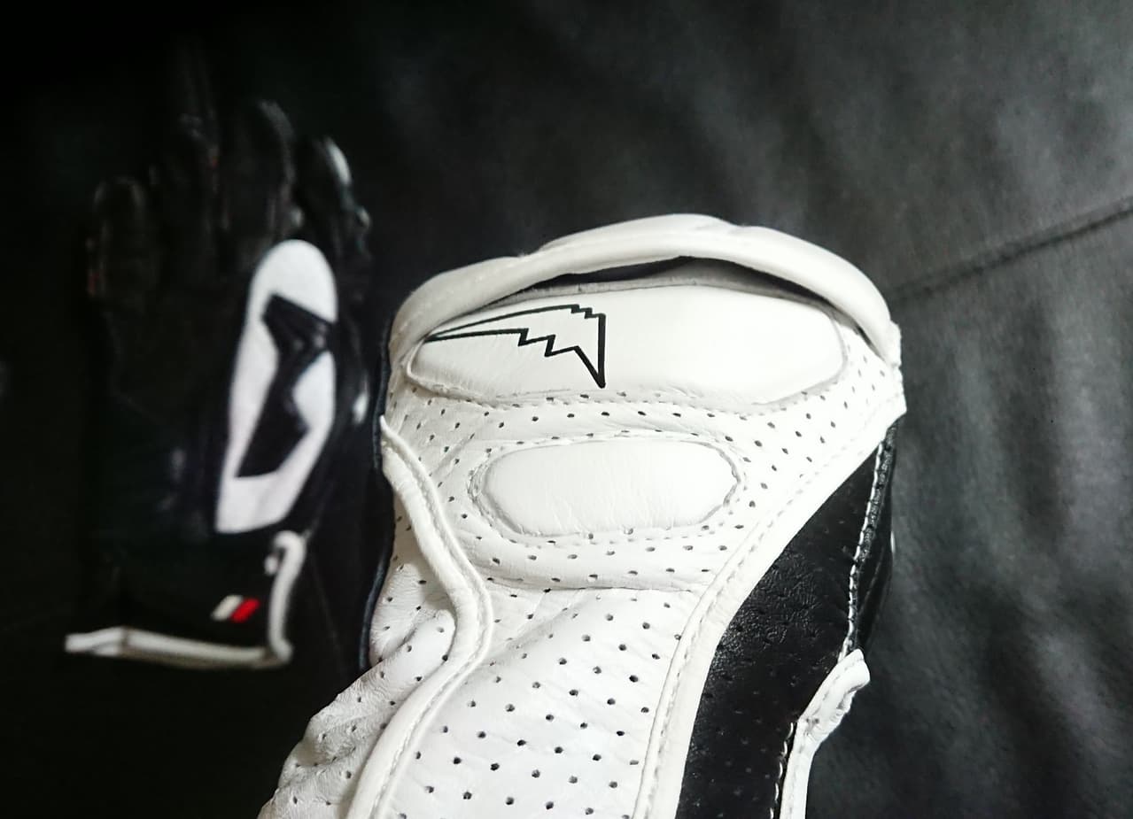 #人身部品 人身部品 Kushitani Air GPS (K-5340) 開箱心得 - 重機板 | Dcard