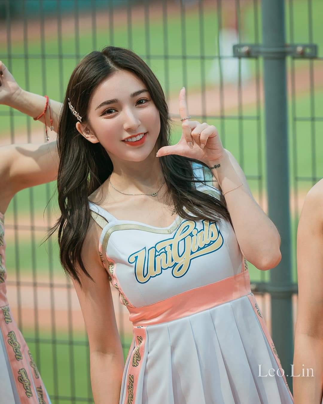 #討論 Unigirls的新成員Dora算是近年Unigirls的重磅補強嗎？ - 啦啦隊女孩板 | Dcard