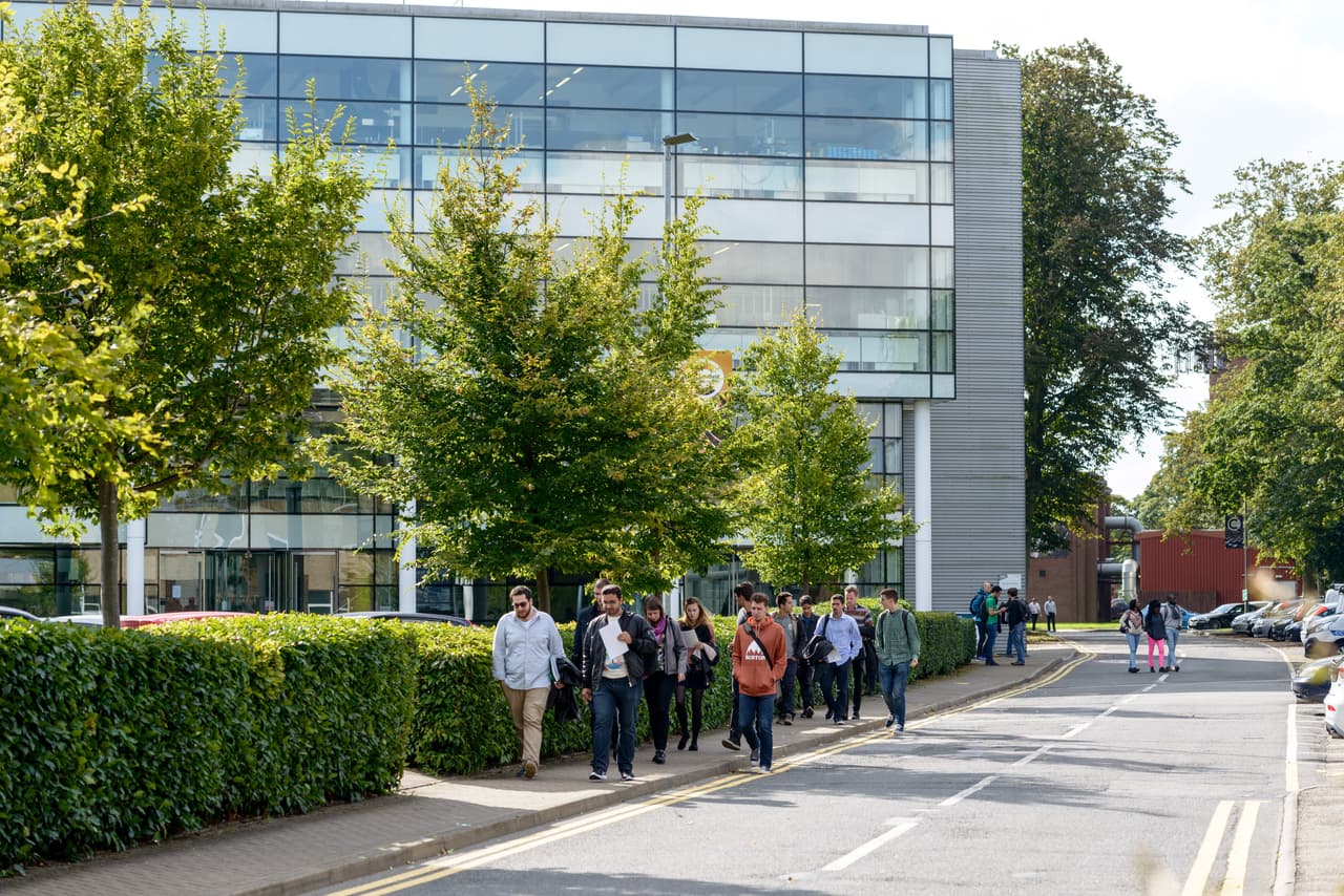 英國 Cranfield University 策略行銷碩士是我的首選！ - 品牌商家 (@brand_selection) | Dcard