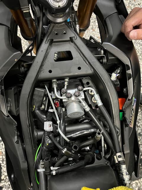 #白牌檔車 Brembo rcs15&基本對四 &金屬油管改裝心得 - 重機板 | Dcard